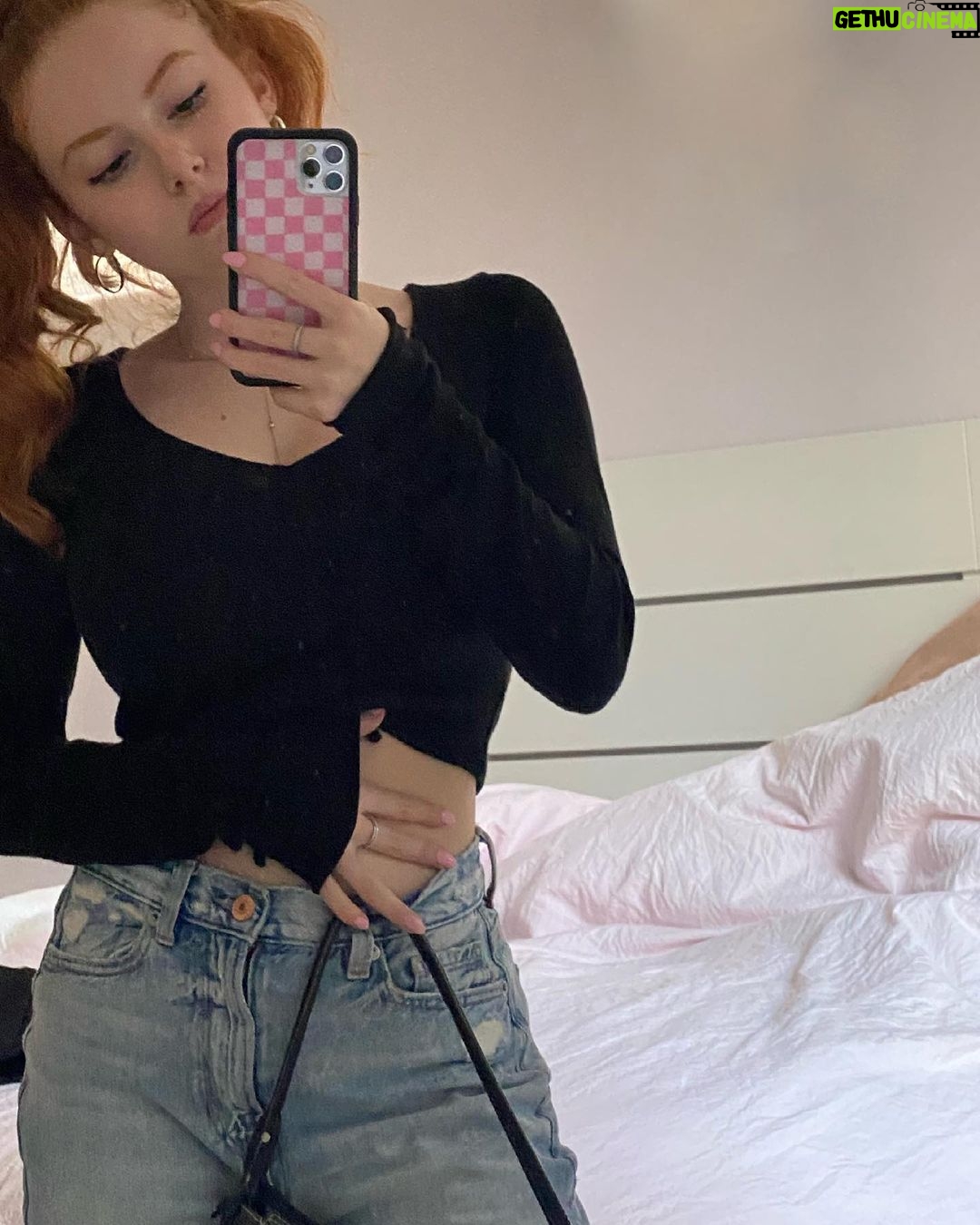 Francesca Capaldi Instagram – Mirror mirror on the wall🪞 | Gethu Cinema