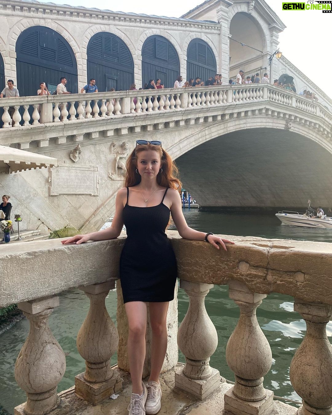 Francesca Capaldi Instagram – One granita and a gelato later | Gethu Cinema