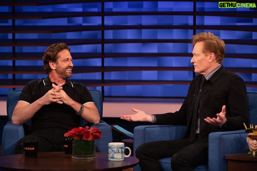 Gerard Butler Instagram – For all things Greenland, kilts, chewing ...