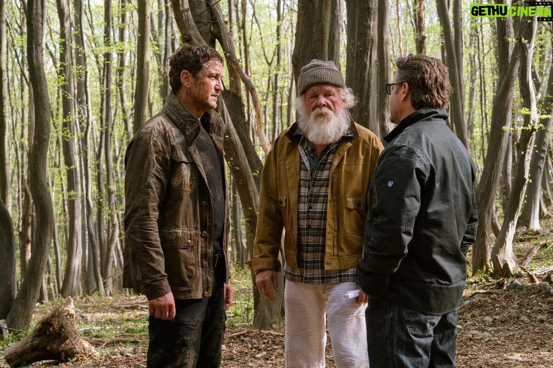 Gerard Butler Instagram – Unreal to work with the legend Nick Nolte ...