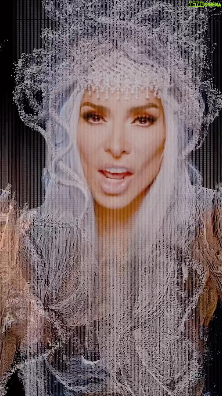 Gloria Trevi Instagram – ¿Ya escucharon Medusa? 🐍🔥 Está disponible en ...