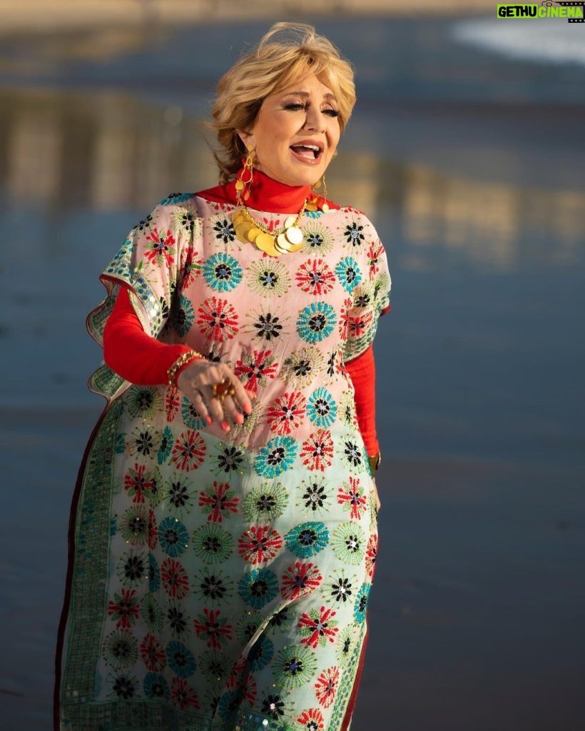 Actress Googoosh HD Instagram Photos and Wallpapers March 2022 | Gethu ...