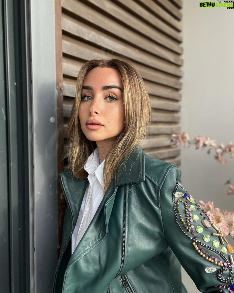 Actress Hana AlZahed HD Instagram Photos and Wallpapers April 2024 ...