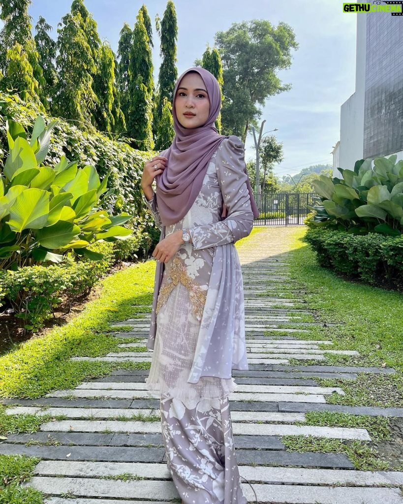 Actress Hanis Zalikha HD Instagram Photos and Wallpapers May 2022 ...