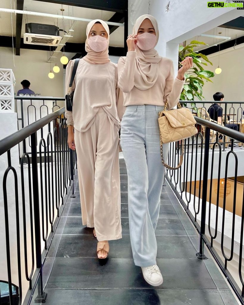 Actress Hanis Zalikha HD Instagram Photos and Wallpapers April 2022 ...
