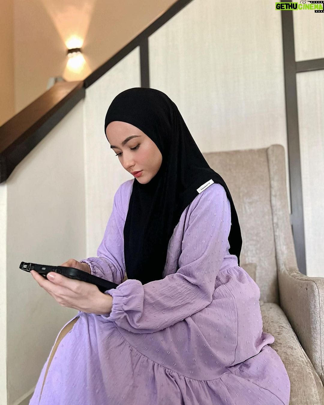 Hannah Delisha Instagram – Ramai yang tanya Aleya pakai tudung sarung ...