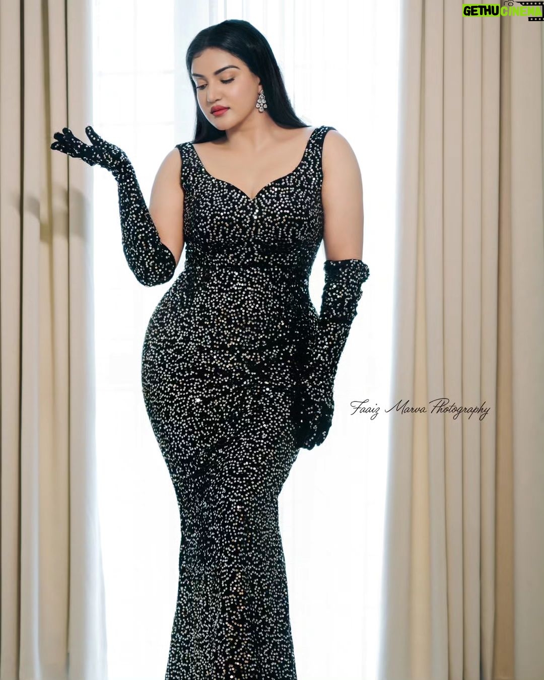 Actress Honey Rose HD Instagram Photos and Wallpapers March 2024 ...