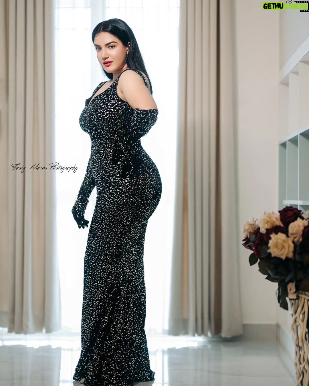 Actress Honey Rose HD Instagram Photos and Wallpapers March 2024 ...