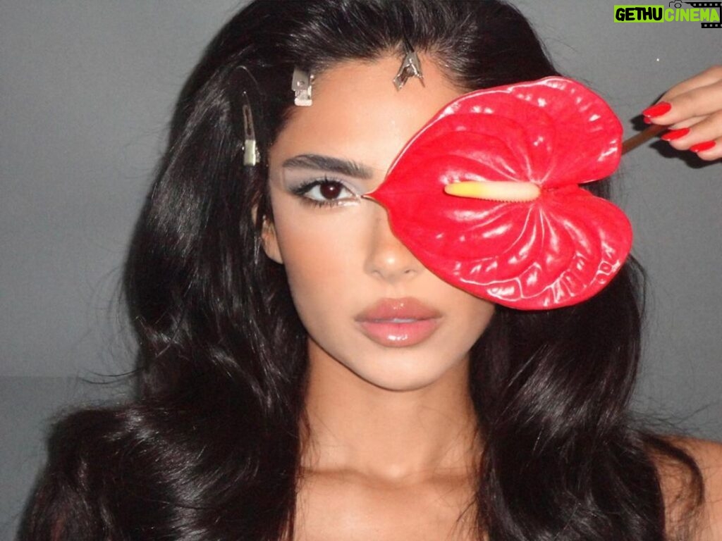 Actress Huda ElMufti HD Instagram Photos and Wallpapers September 2023 ...