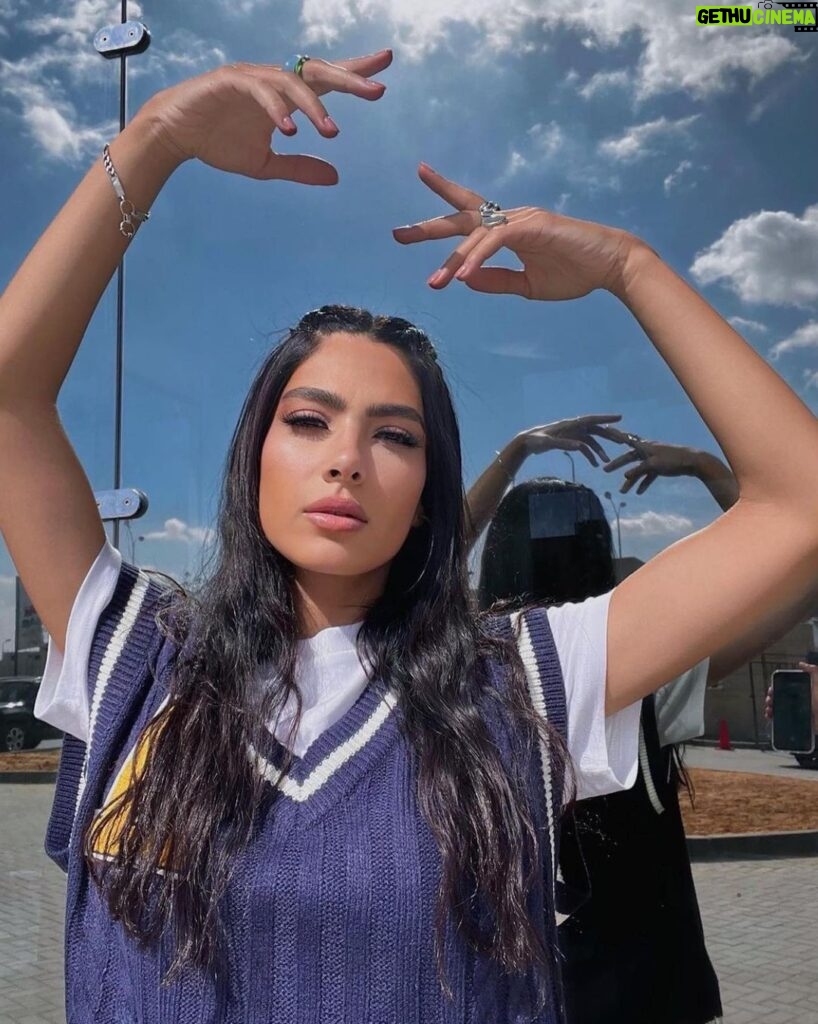 Actress Huda ElMufti HD Instagram Photos and Wallpapers May 2022 ...