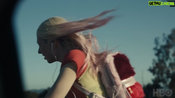 Hunter Schafer Instagram – @euphoria full trailer is here :} | Gethu Cinema