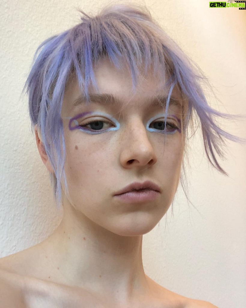 Actress Hunter Schafer HD Instagram Photos and Wallpapers January 2019 ...