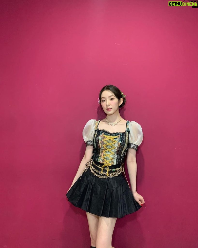 Actress Irene HD Instagram Photos and Wallpapers March 2022 | Gethu Cinema