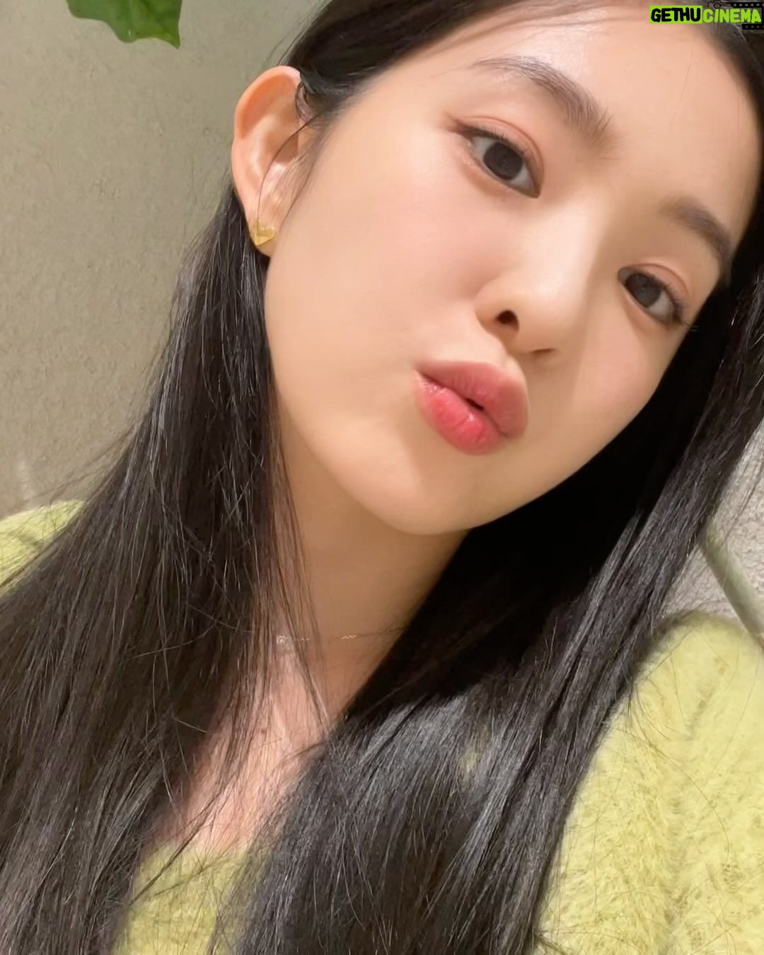 Actress Irene HD Instagram Photos and Wallpapers April 2024 | Gethu Cinema