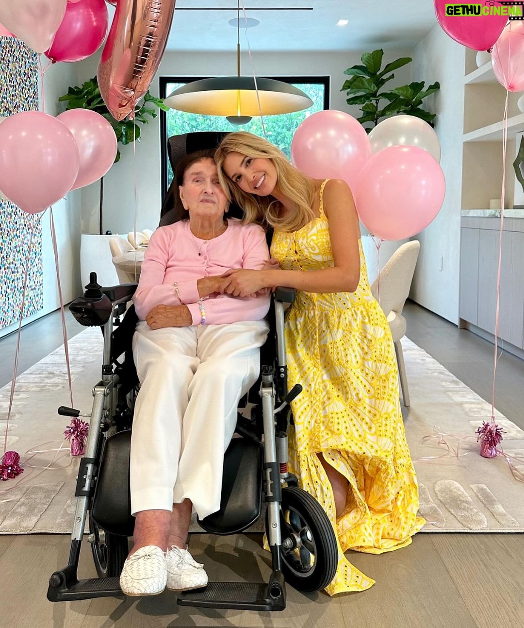 Ivanka Trump Instagram – 🌸🌴🌺🌸 | Gethu Cinema