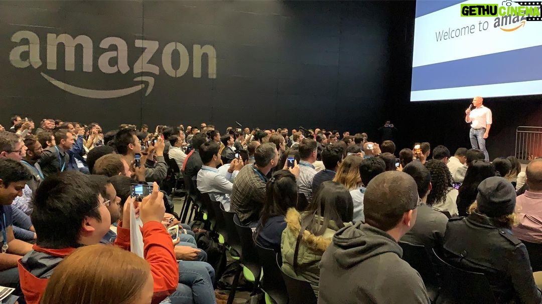 Jeff Bezos Instagram – Shout out to the new Amazonians who let me drop ...