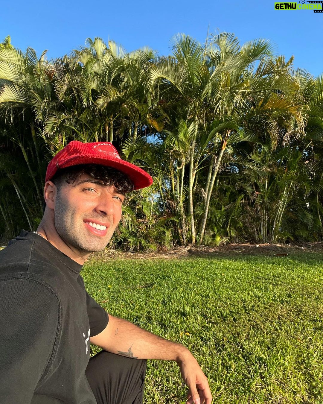 Actor Jencarlos Canela HD Instagram Photos and Wallpapers July 2023 ...