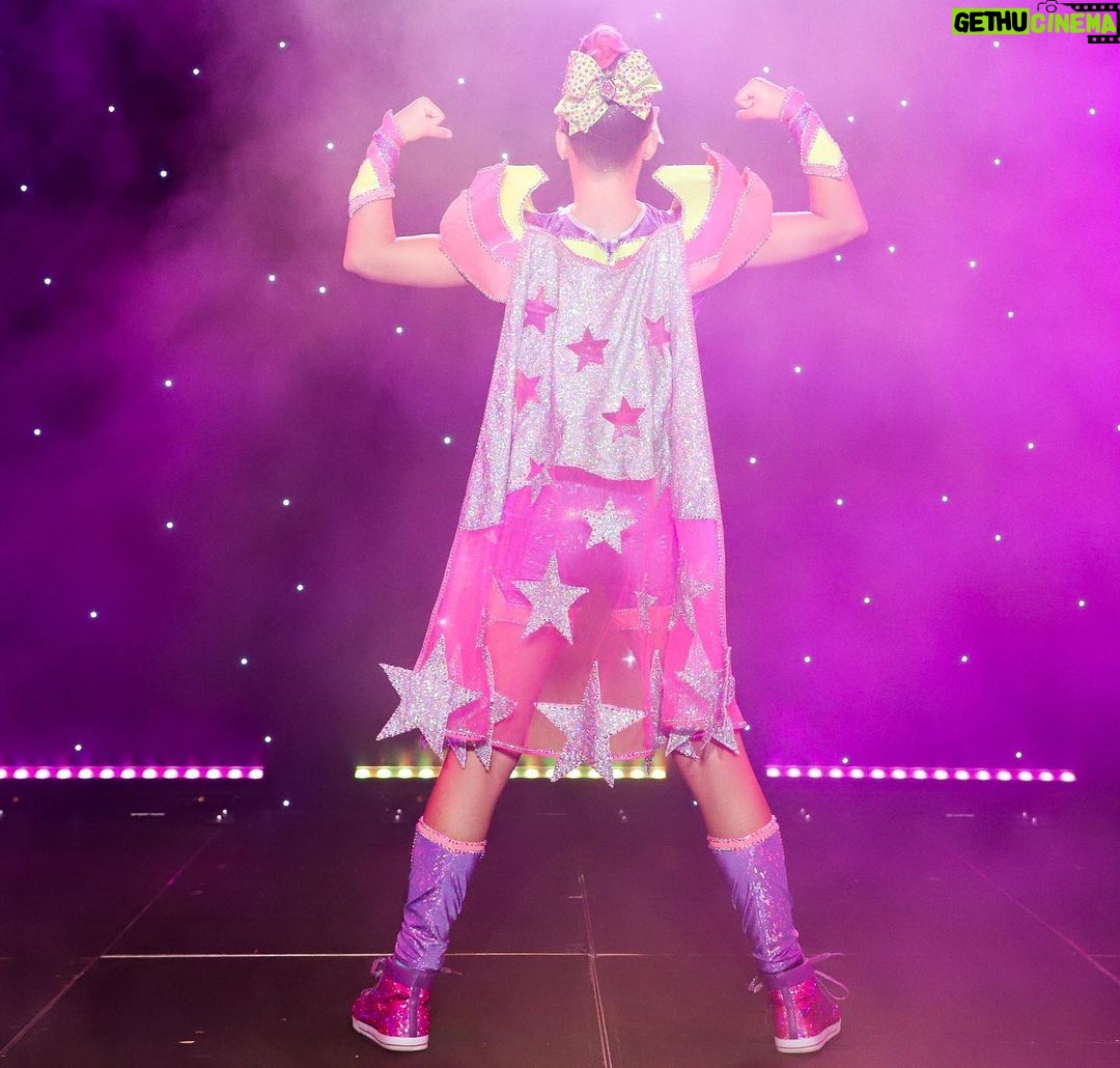 JoJo Siwa Instagram – Every Girl’s a Super Girl *THE DANCE REMIX!! will ...