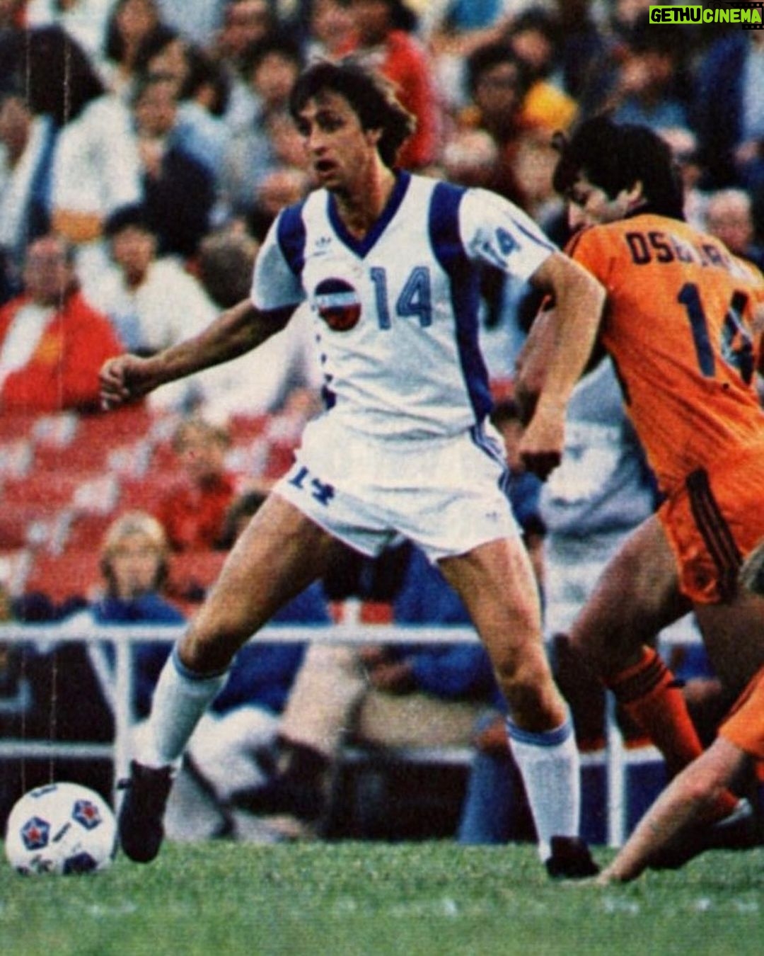 Johan Cruijff Instagram – 🔙 to 1979. A single season with Los Angeles ...