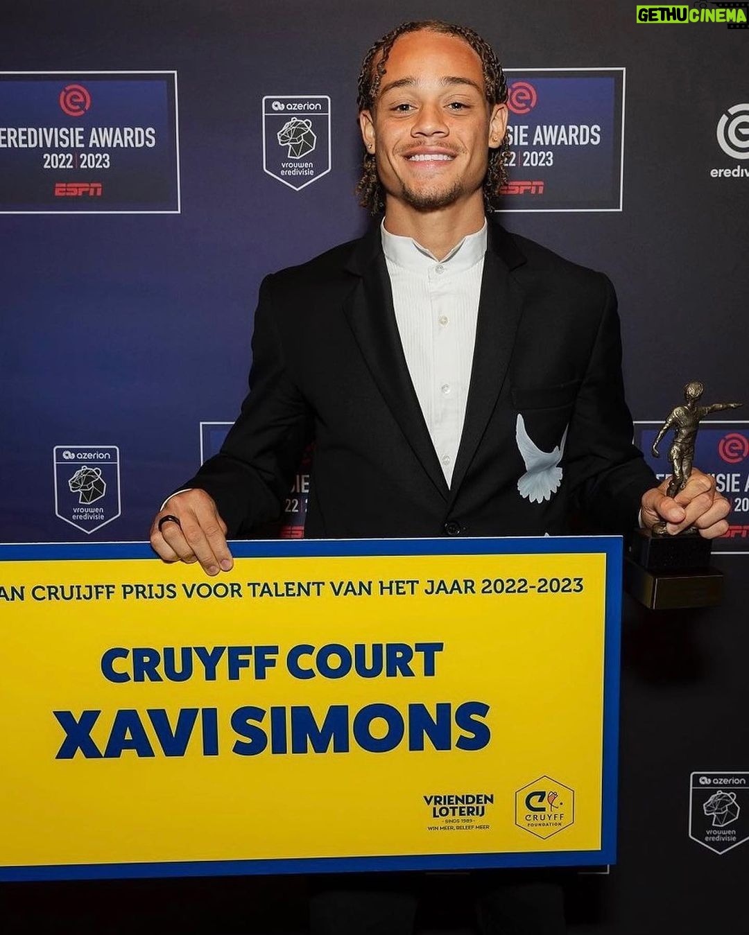 Johan Cruijff Instagram – Congratulations to @xavisimons and ...