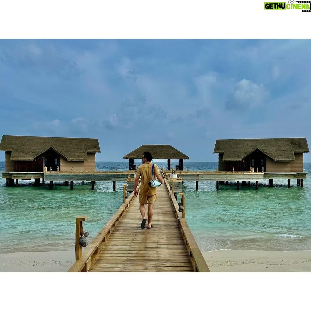 Jonathan Bailey Instagram – 🦀 🩵 @joalimaldives JOALI Maldives | Gethu ...