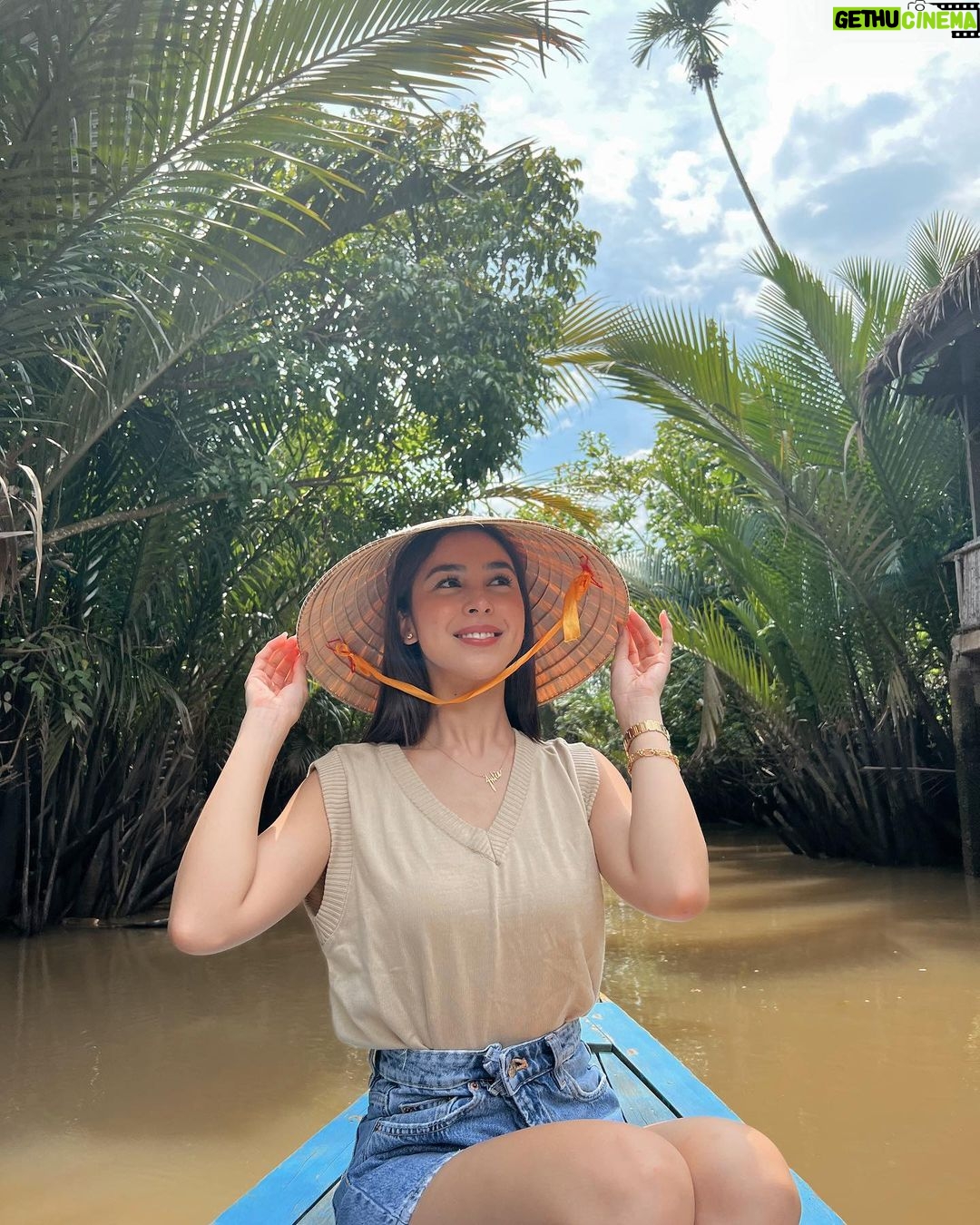 Julia Barretto Instagram – Finally it’s here 🥰 Our @jujuonthegotv Vietnam episode is out at 8pm ...