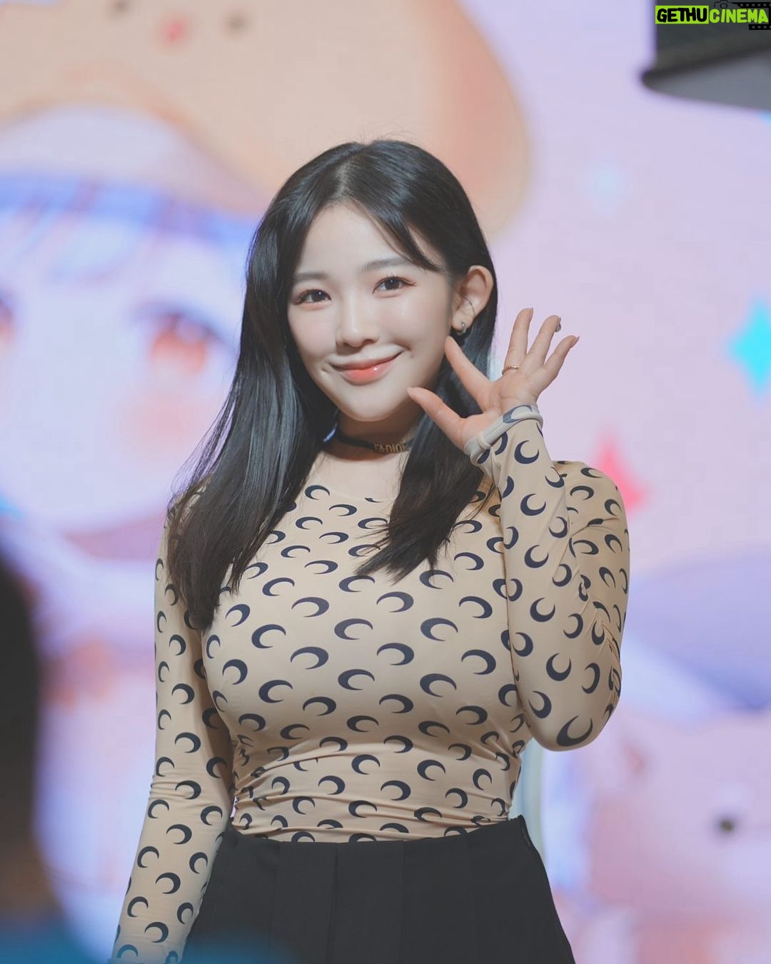 Jun Amaki Instagram – 今天也謝謝大家🖤🖤🖤 我會慢慢發文的！ ️ 我愛大家。 #動漫節2024 台北國際書展-世貿一館 ...