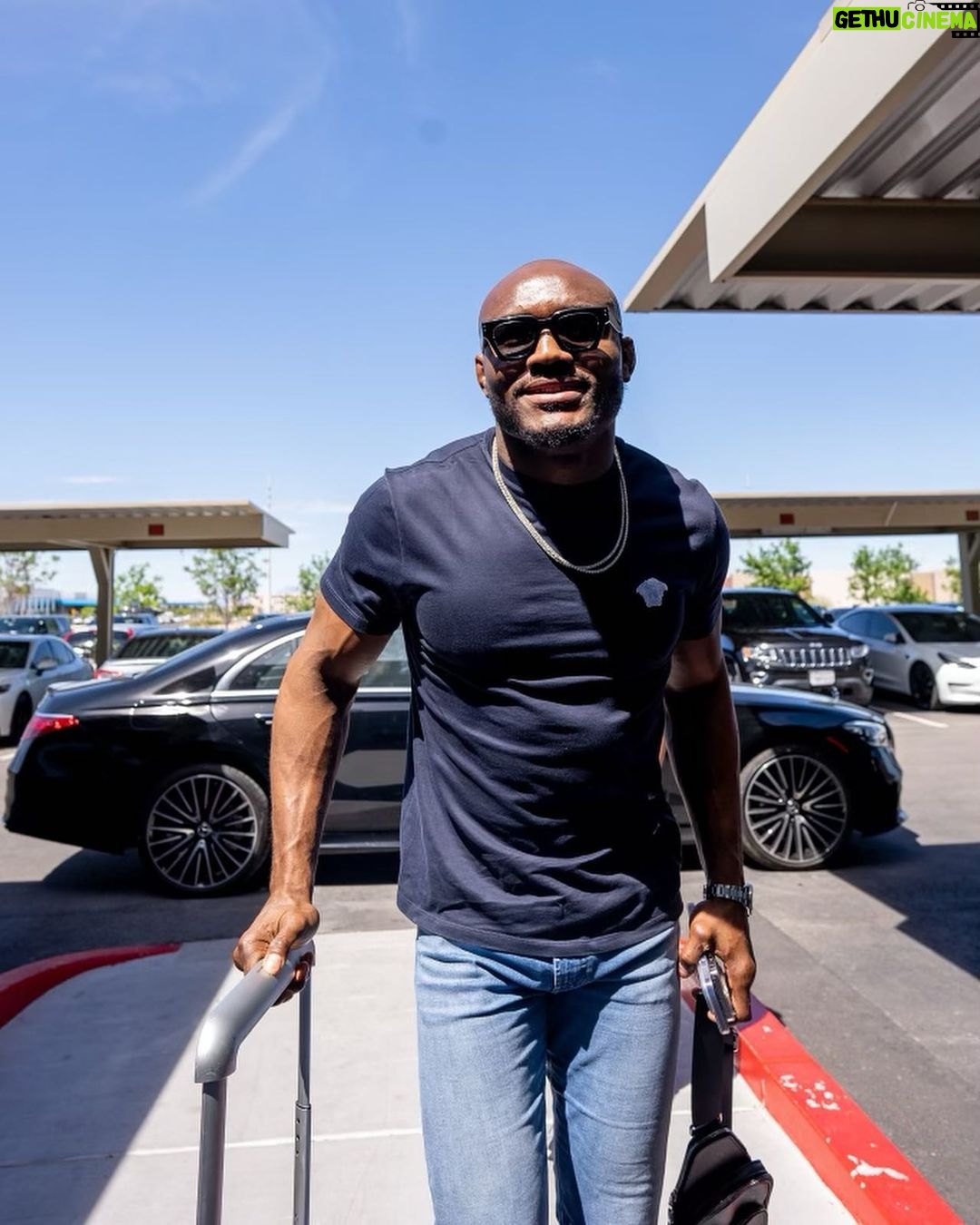 Actor Kamaru Usman HD Instagram Photos and Wallpapers April 2023 ...