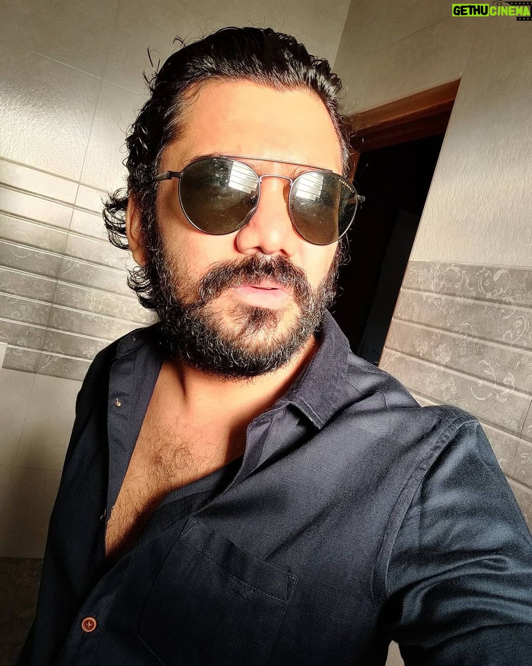 Kavin Instagram – As i am suffering from quarantine.. ! | Gethu Cinema