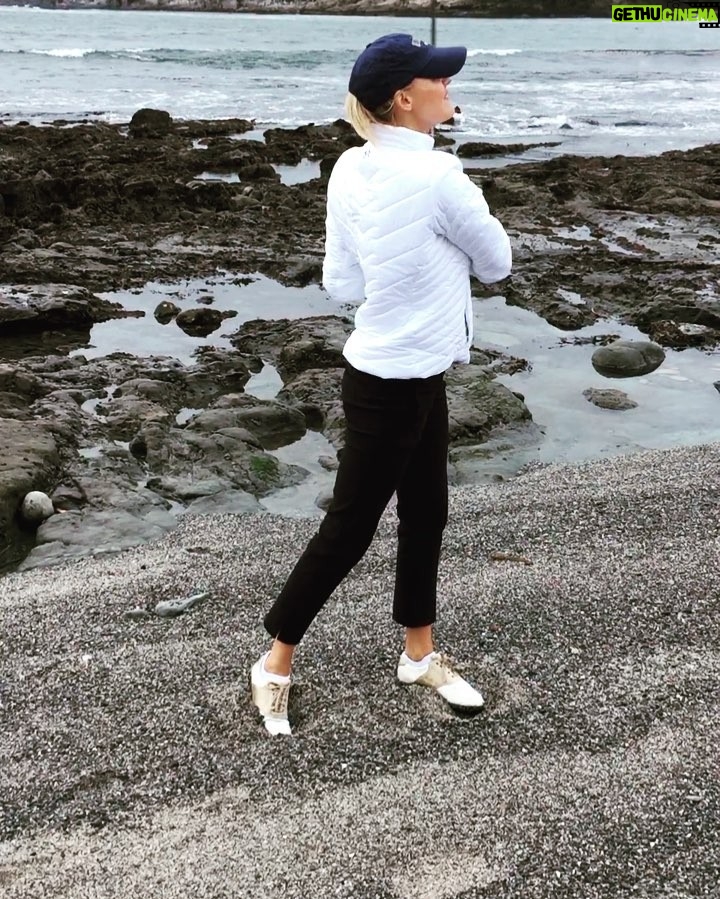 Kelly Rohrbach Instagram – They don’t call it pebble beach for nothing ...