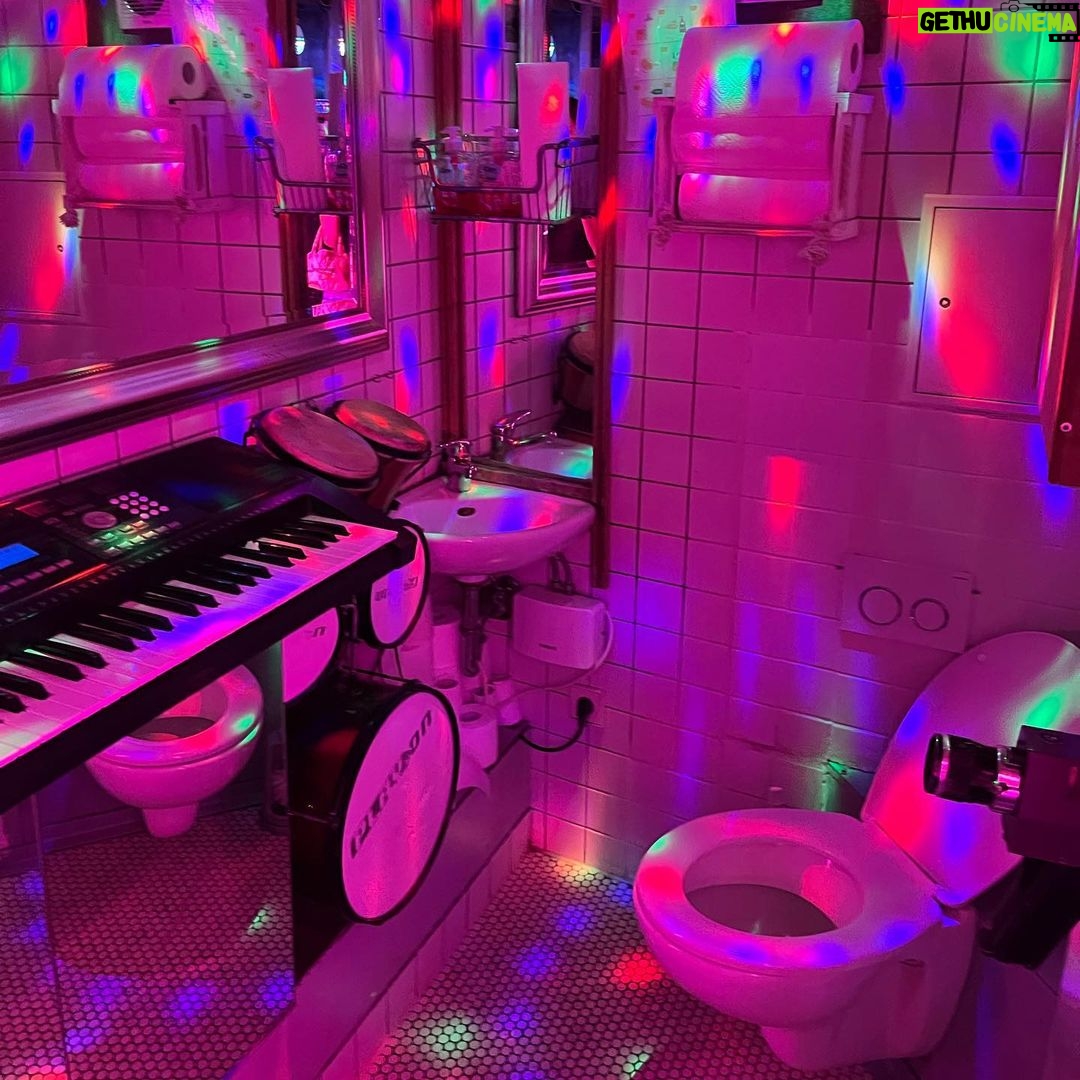 Kiko Mizuhara Instagram – Berlin was so fun🧚🏻‍♂️💕 Berlin, Germany ...