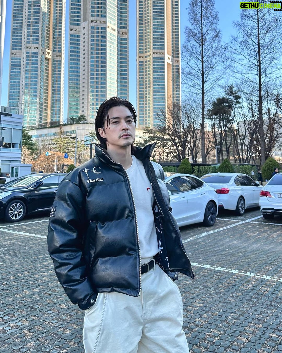 Actor Kim Ji-hun HD Instagram Photos and Wallpapers January 2024 ...