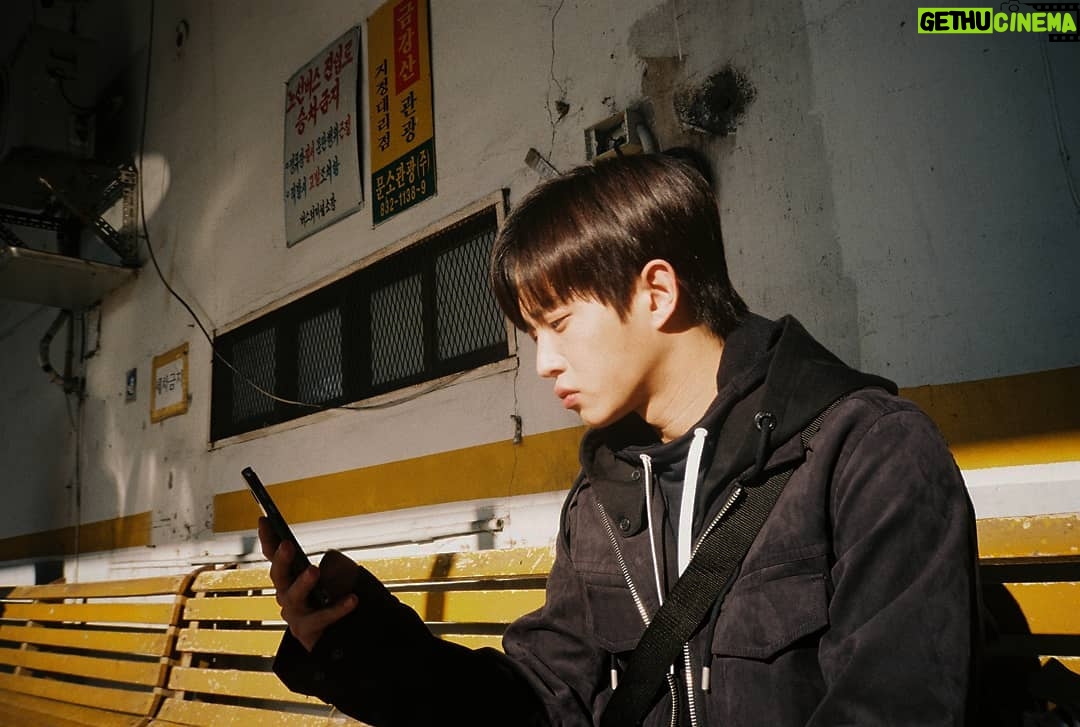 Kim Min-seok Instagram – 의성 터미널 어딘가. 사진작가 @ju_nho | Gethu Cinema