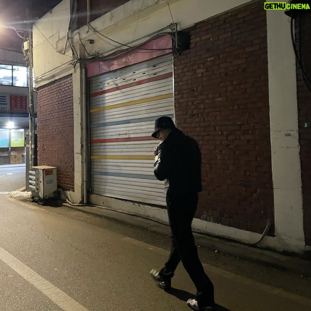 Kim Sung-cheol Instagram – 금요일 | Gethu Cinema