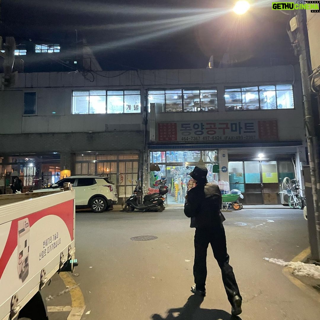 Kim Sung-cheol Instagram – 금요일 | Gethu Cinema