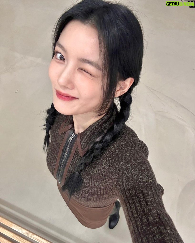 Actress Kim You-jung HD Instagram Photos and Wallpapers November 2023 ...