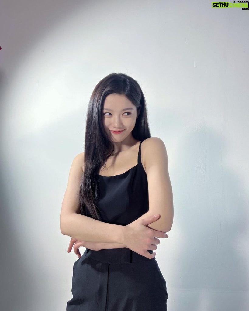 Actress Kim You-jung HD Instagram Photos and Wallpapers September 2023 ...
