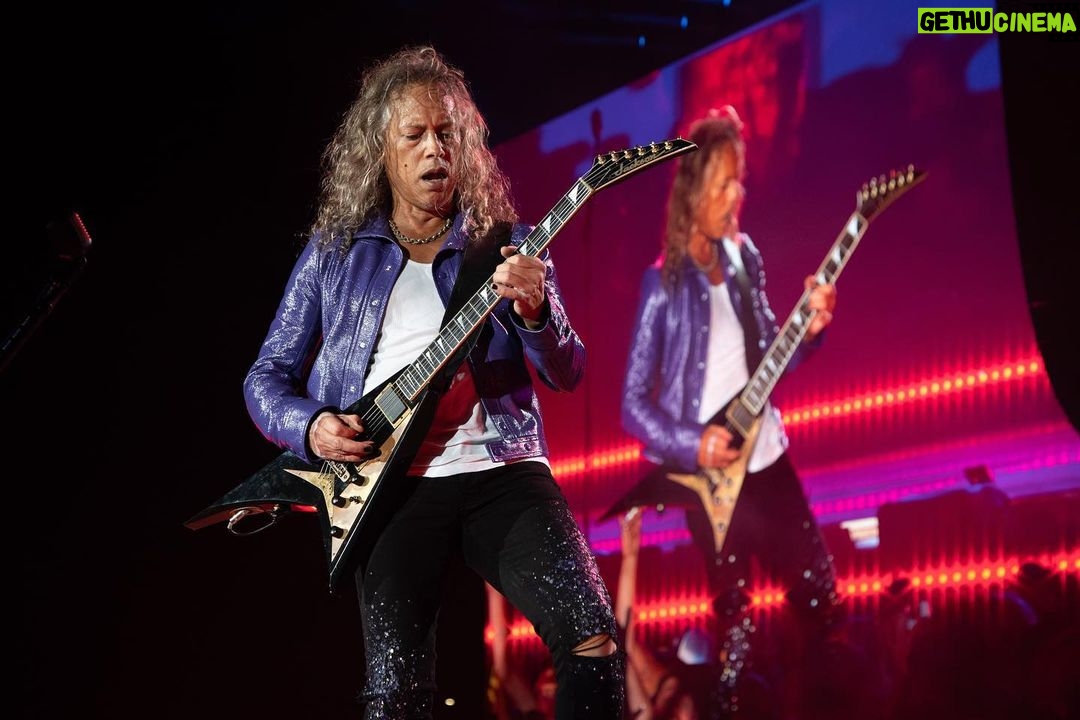 Kirk Hammett Instagram – Double vision. Double 🎸. 🤘⚡️ photo📸by ...