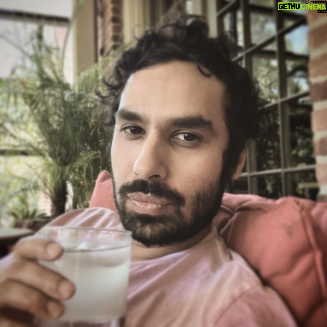 Kunal Nayyar Instagram – 🍹Saturday Cheers;) | Gethu Cinema