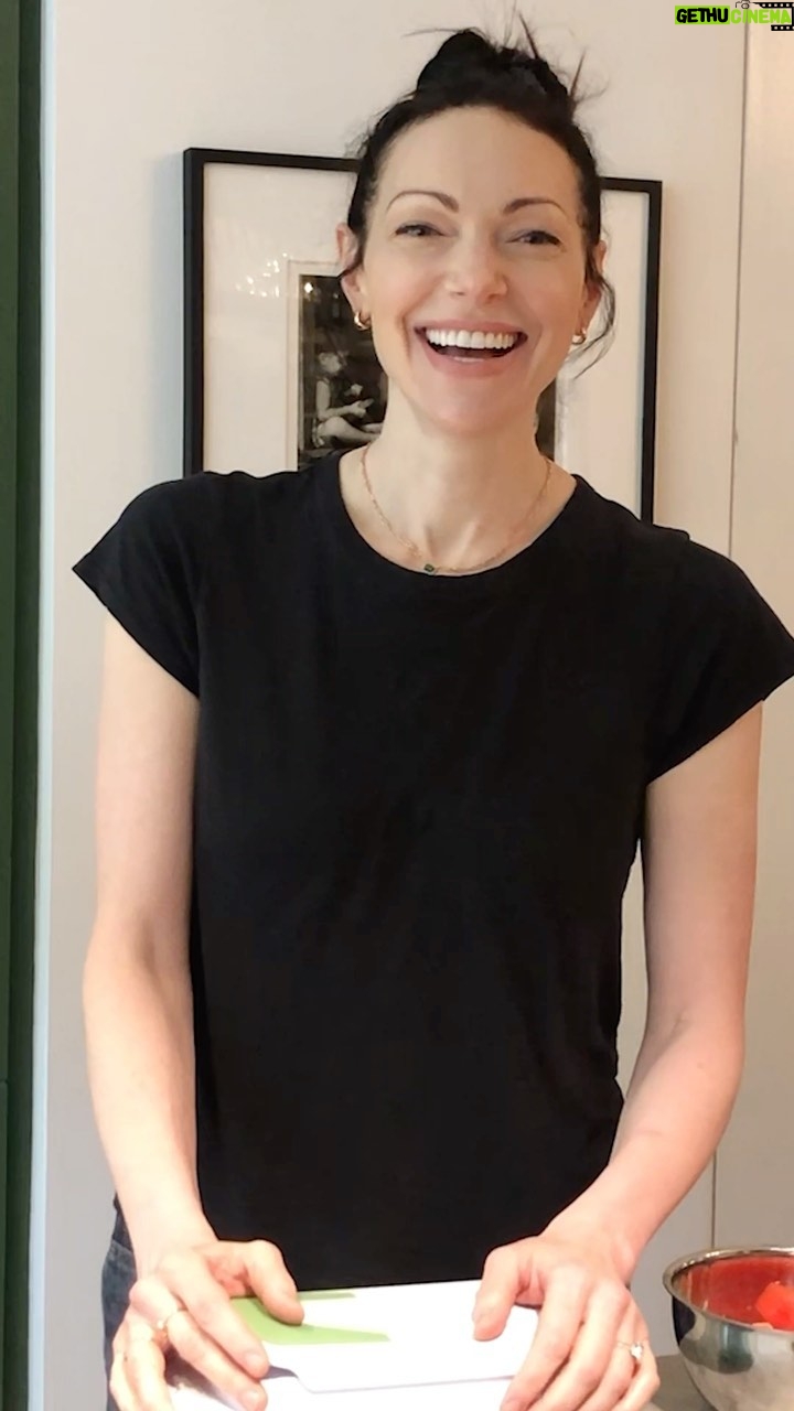 Laura Prepon Instagram – Hey guys! This week, #GetYourPrepOn with me as ...