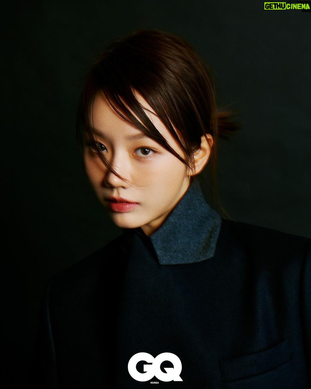 Lee Hye-ri Instagram – HYERI NEW YEAR ! 🖤 | Gethu Cinema