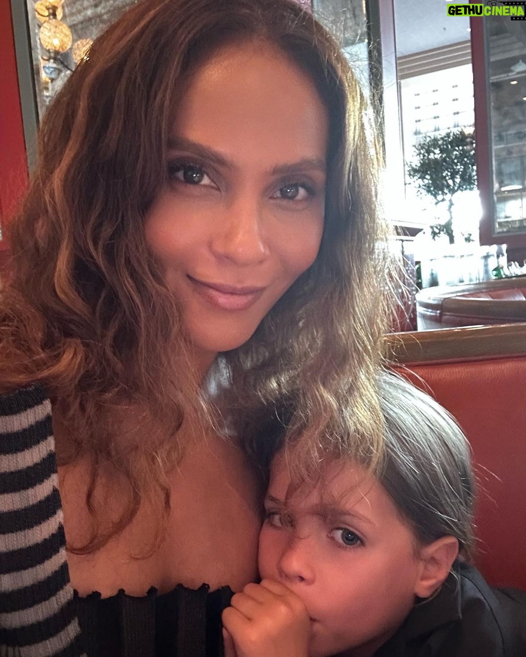 Lesley-Ann Brandt Instagram – Last night together. Thank you ...