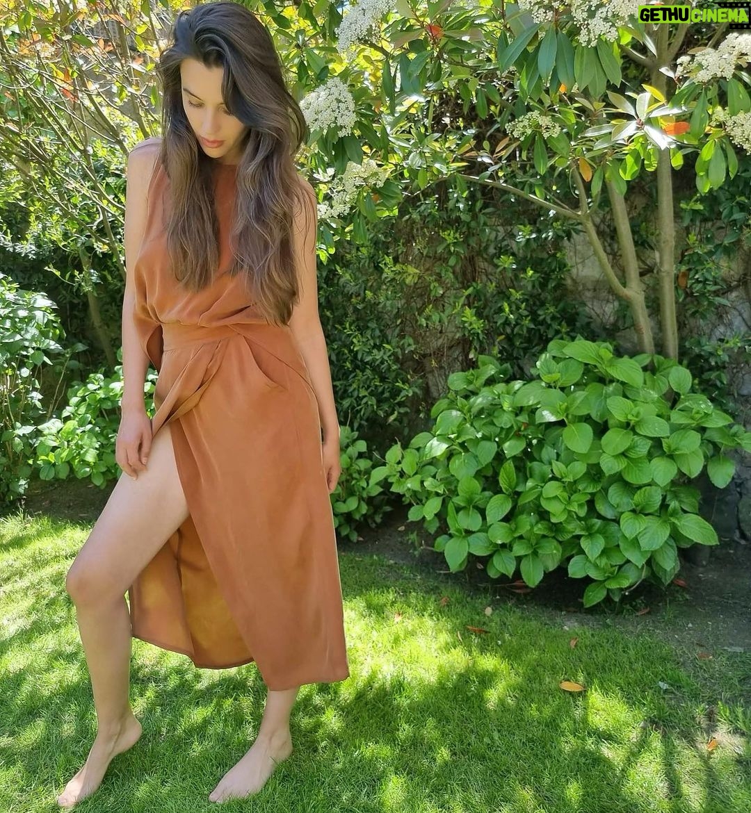 Leyla Lydia Tuğutlu Instagram – finally barefoot and ready for the ...