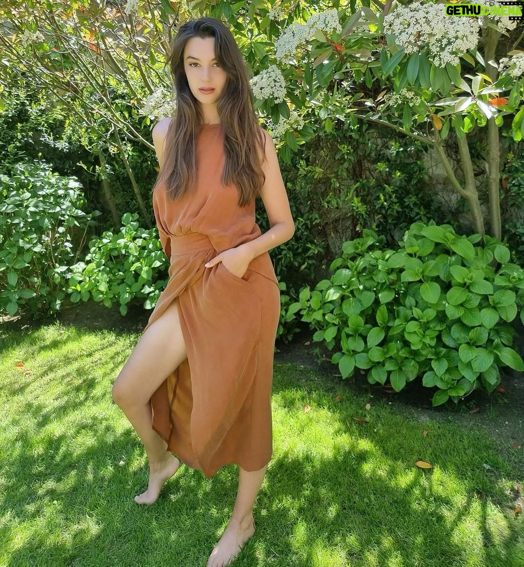 Leyla Lydia Tuğutlu Instagram – finally barefoot and ready for the ...