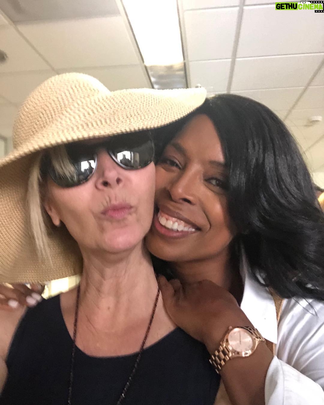 Lisa Kudrow Instagram – I got to watch @tasha4realsmith act today… OH ...