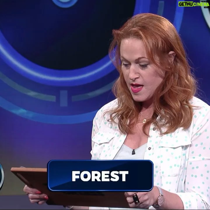 Lisa Kudrow Instagram – Here in LA- 25 Words or Less airs at 230pm on ...