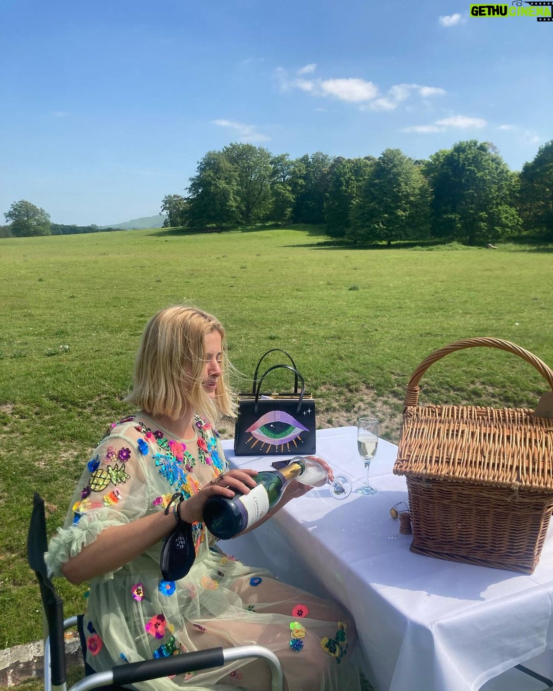 Louis Partridge Instagram – Sid the marquess of Basilwether… Thanks ...