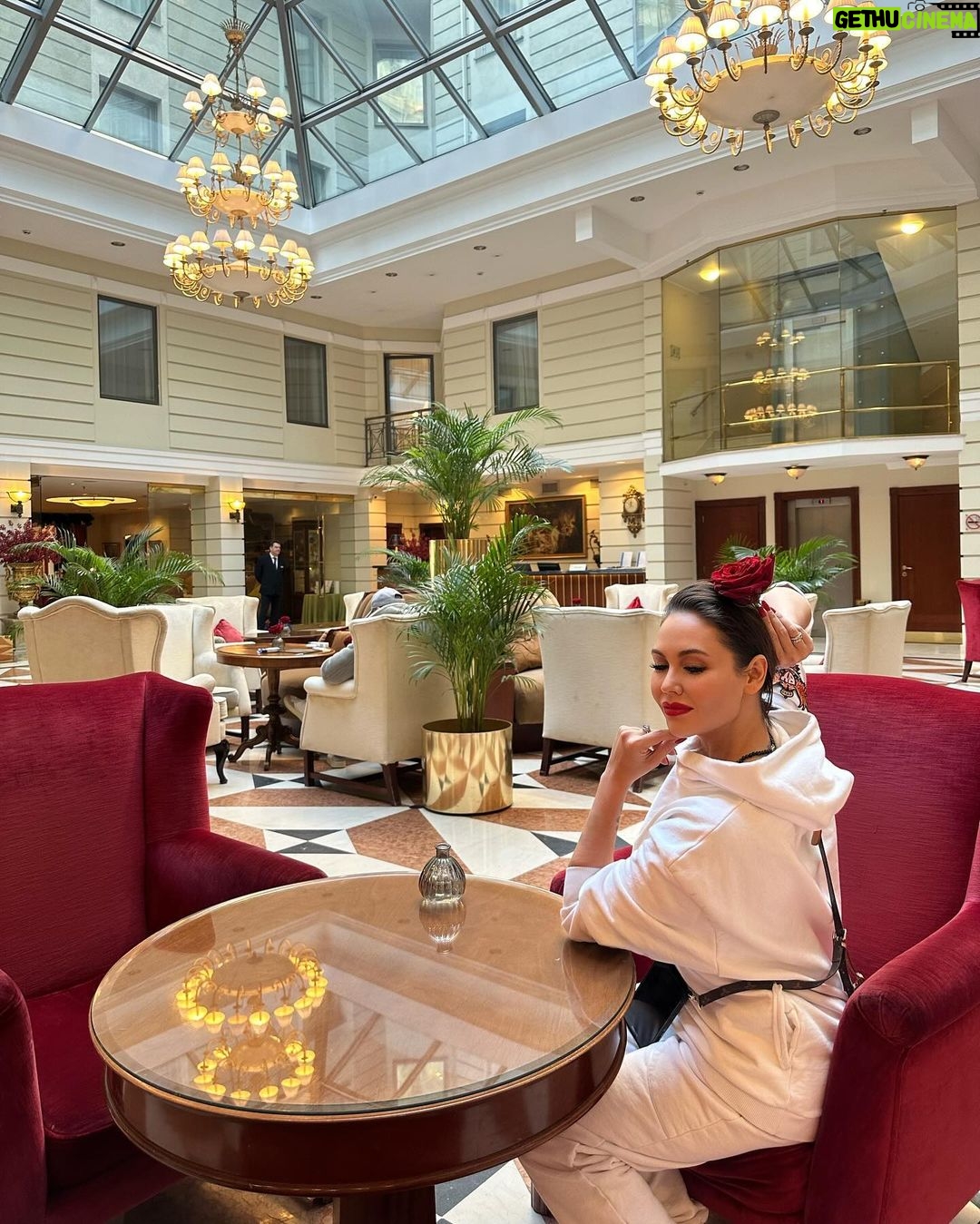 Actress Lyaysan Utyasheva HD Instagram Photos and Wallpapers February ...