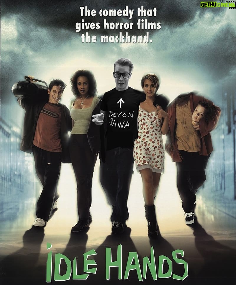 Macaulay Culkin Instagram – Presented without comment. (Except for that ...