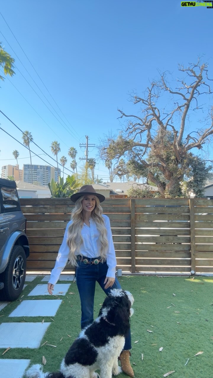 Actress Madisyn Shipman HD Instagram Photos and Wallpapers December ...